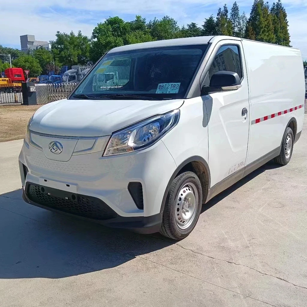 SAIC Maxus EV30 2024 - High Quality Electric Light Truck VAN