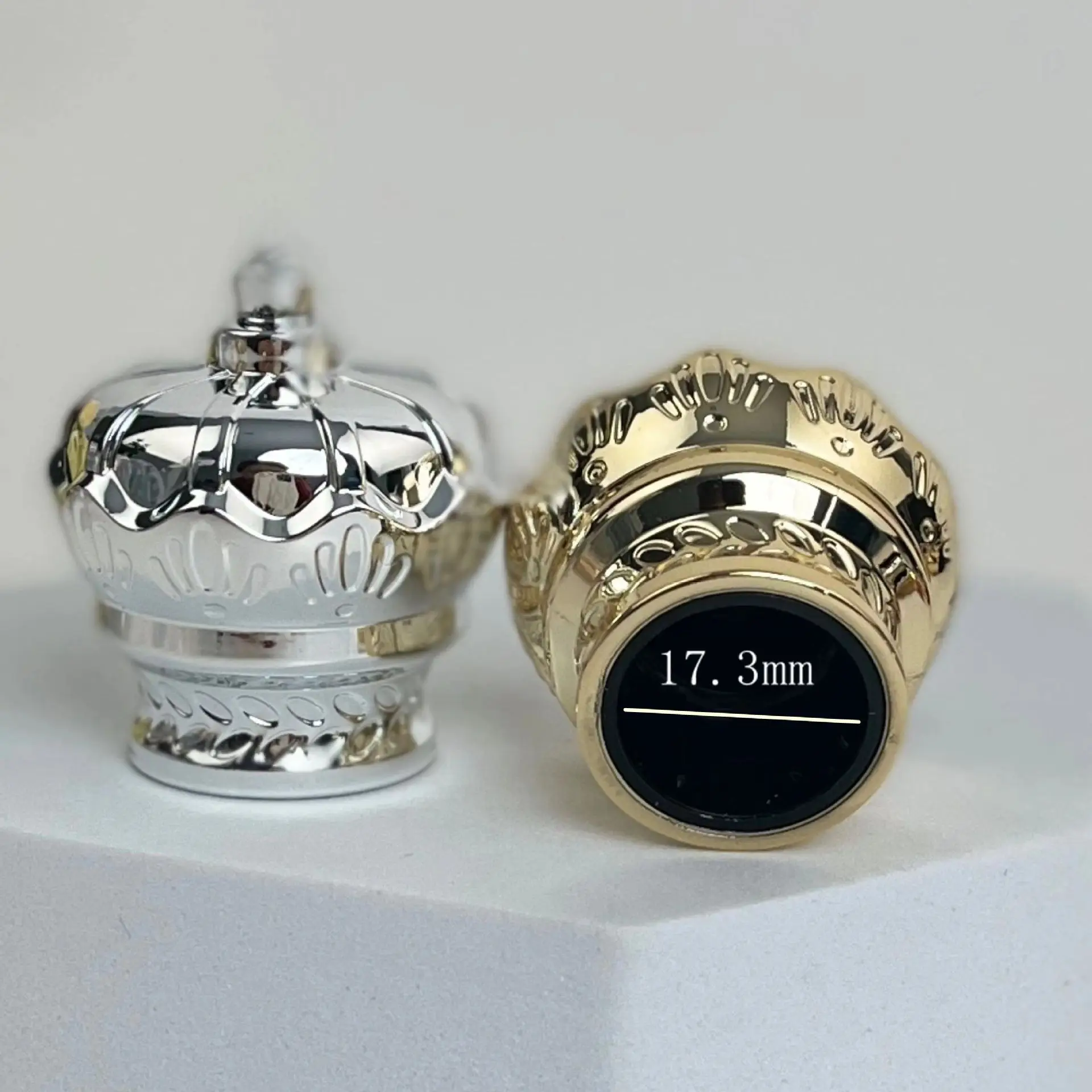Gold Color Crown Perfume Bottle Lid Acrylic Car Perfume Bottle Lid ...
