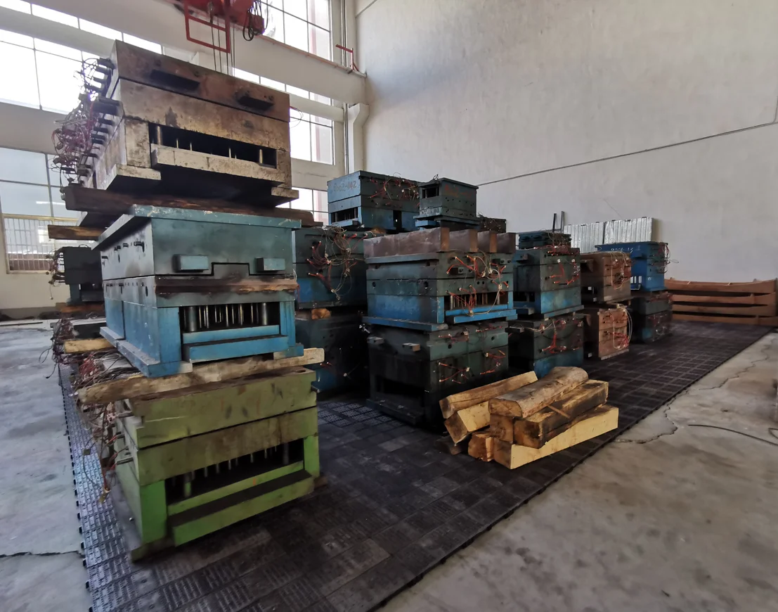 9616665001 Footstep Lh For Mb Arocs - Buy Footstep For Mb Arocs Product ...