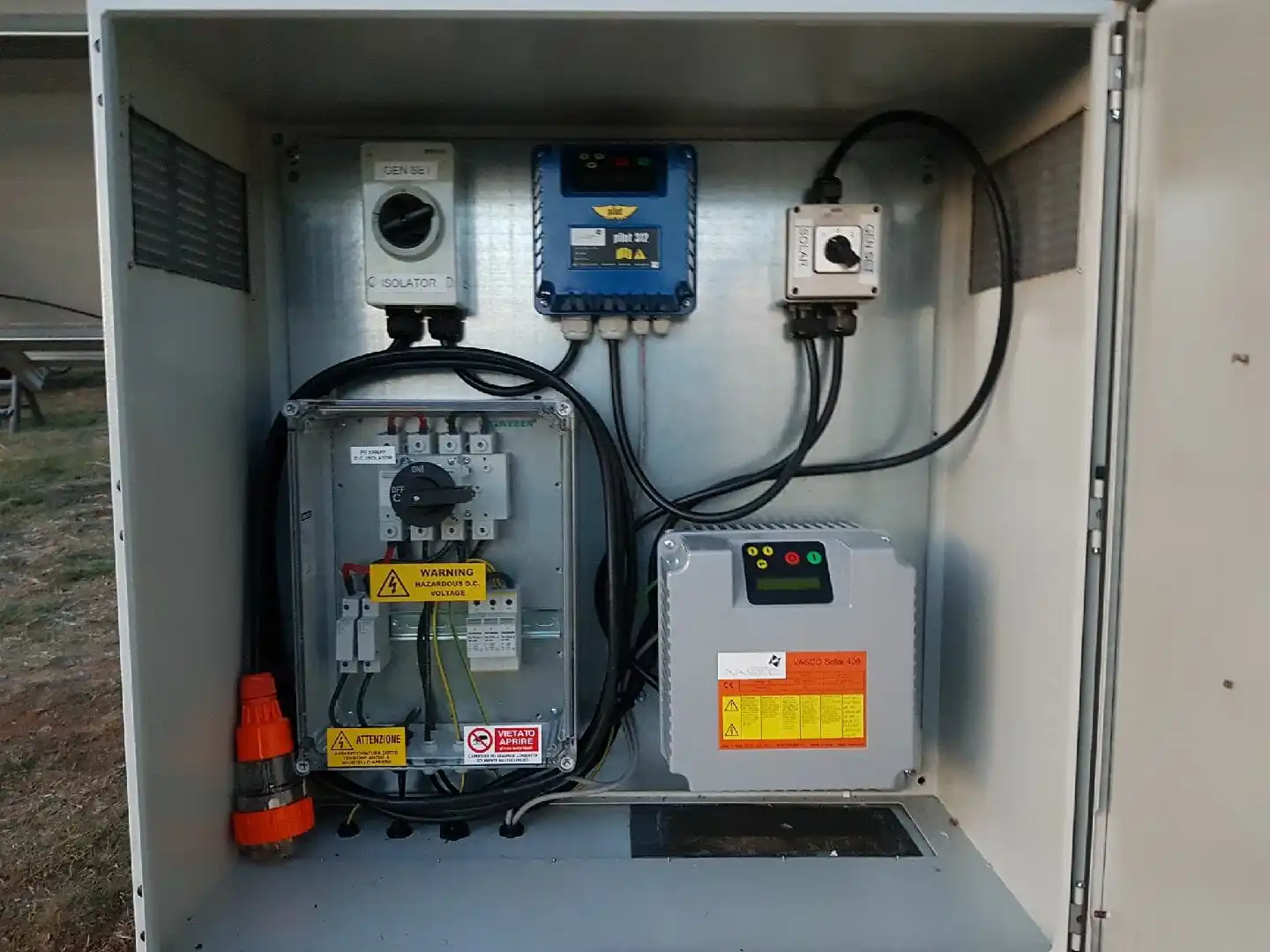 Solar Inverter Enclosure Solar Pump Controller Box 48V Battery Solar ...