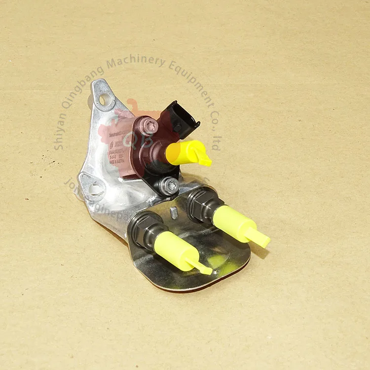 Original Cummins Urea Doser Injector 2871878 - Reliable Performance