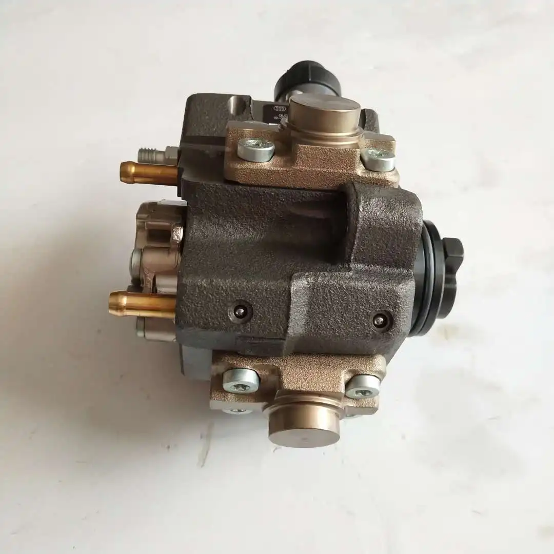 Original Zd30 Engine Fuel Injector Pump 0445010136 For 16700ma70c ...