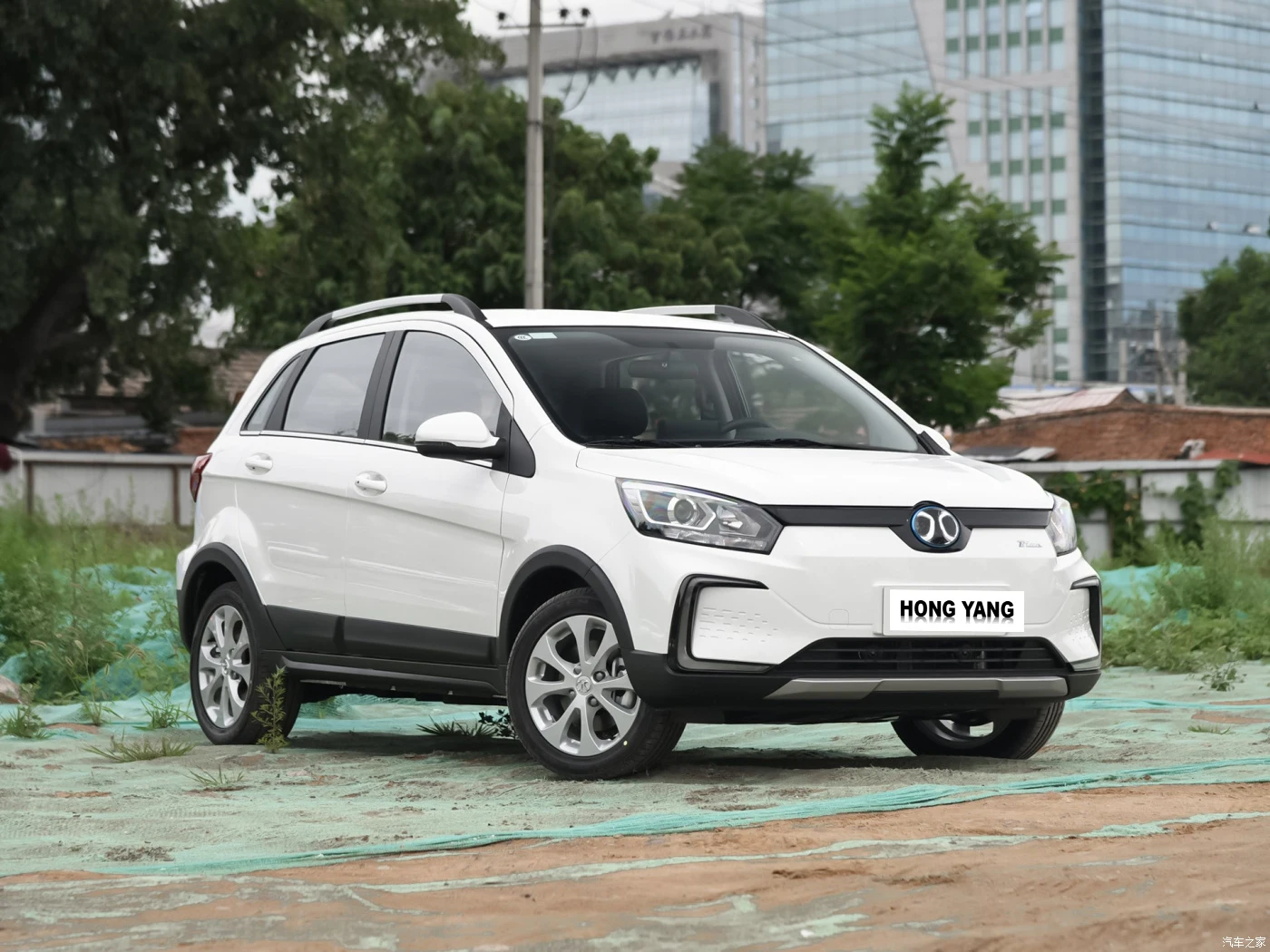 Small Pure Electric Suv Made In China Of Baic Bjev Ec5 New Or Used Car ...