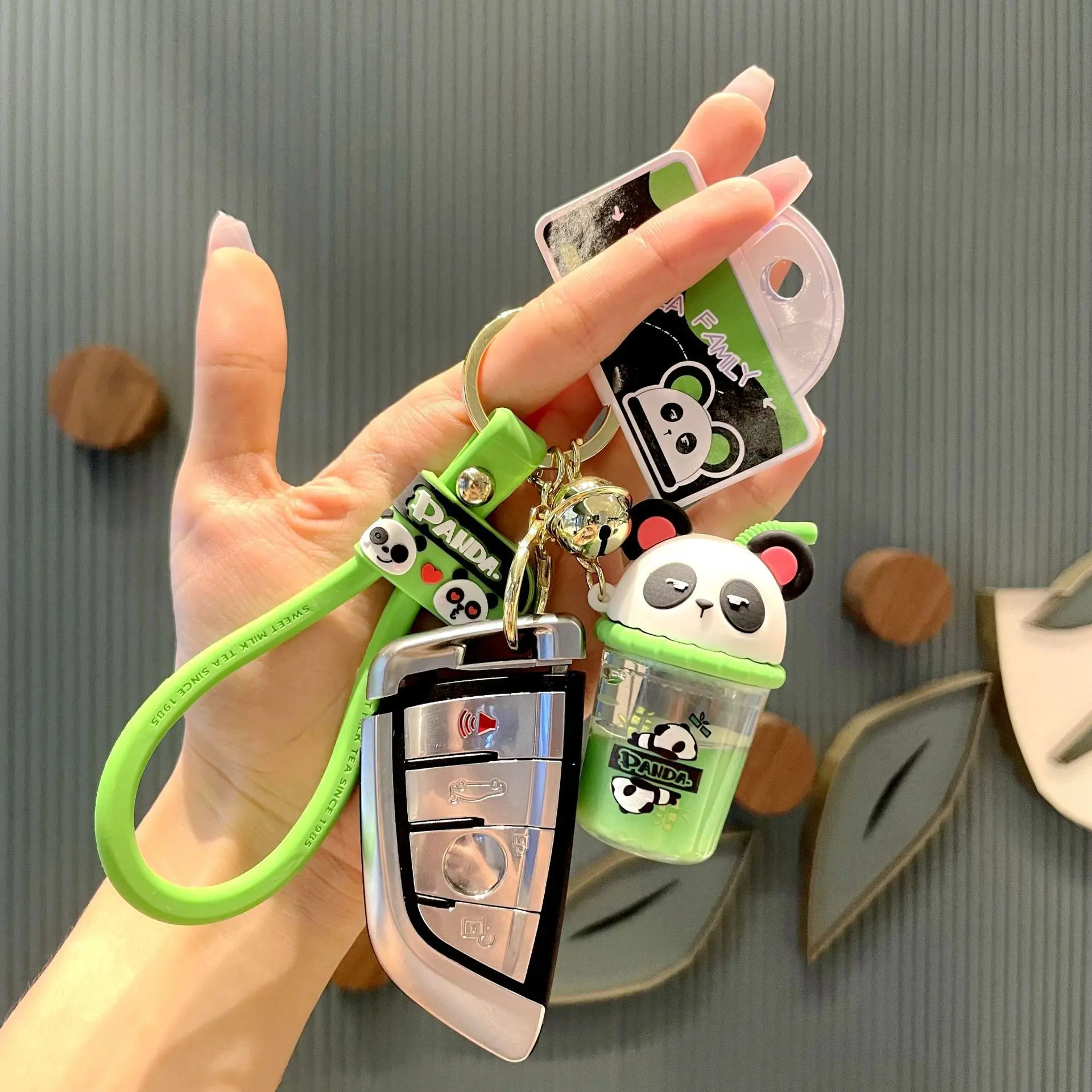 Dundun Panda Quicksand Into The Oil Key Ring Floating Liquid Creative ...