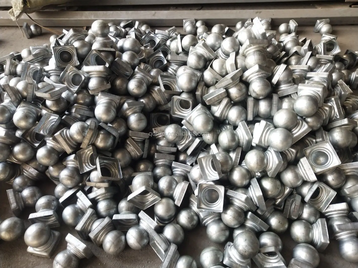 Galvanized Steel Fence Caps Wrought Iron Ball Caps Customized Fence ...