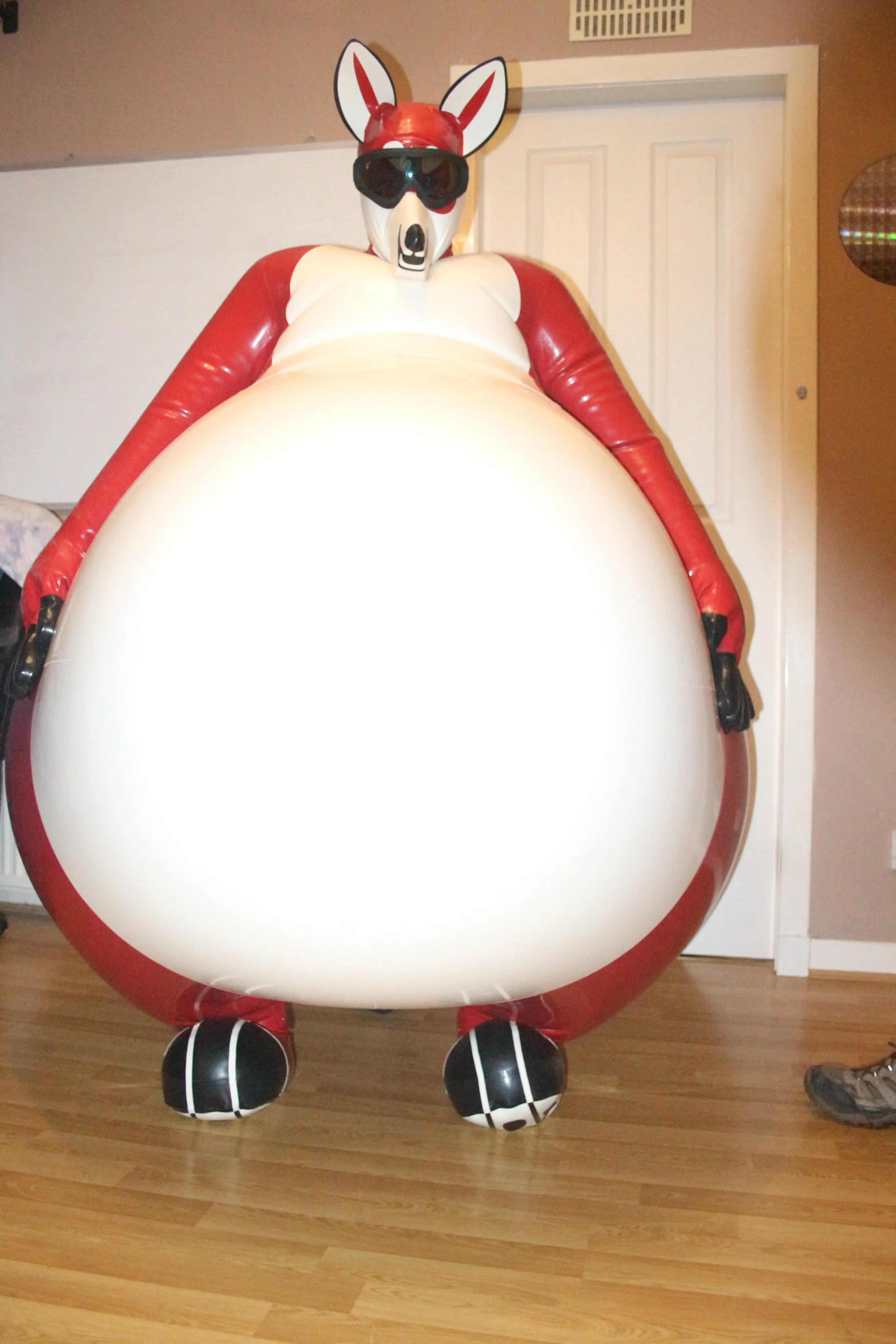 Latest Design Inflatable Cartoon PVC Inflatable Red Set Advertising