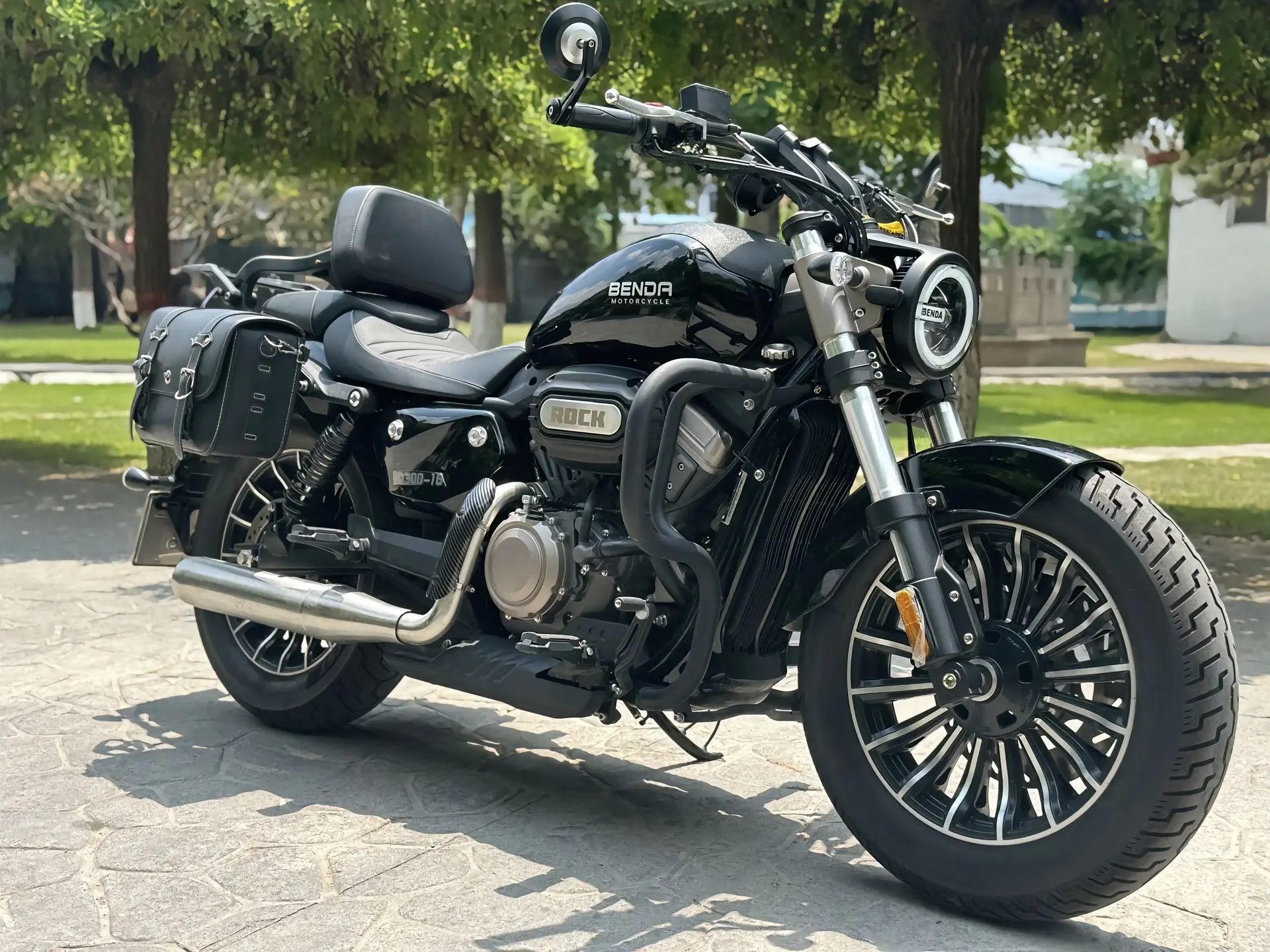 Benda Gingila 300CC Retro Cruise Prince Qianjiang Flash 300V