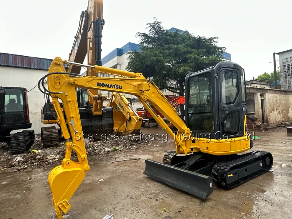 KOMATSU PC35 2023 - 99% New Used Excavator with Rubber Track