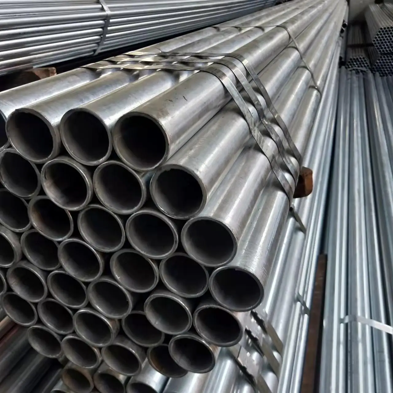 EMT Electric Pipe Conduit - Durable & Flexible Protection