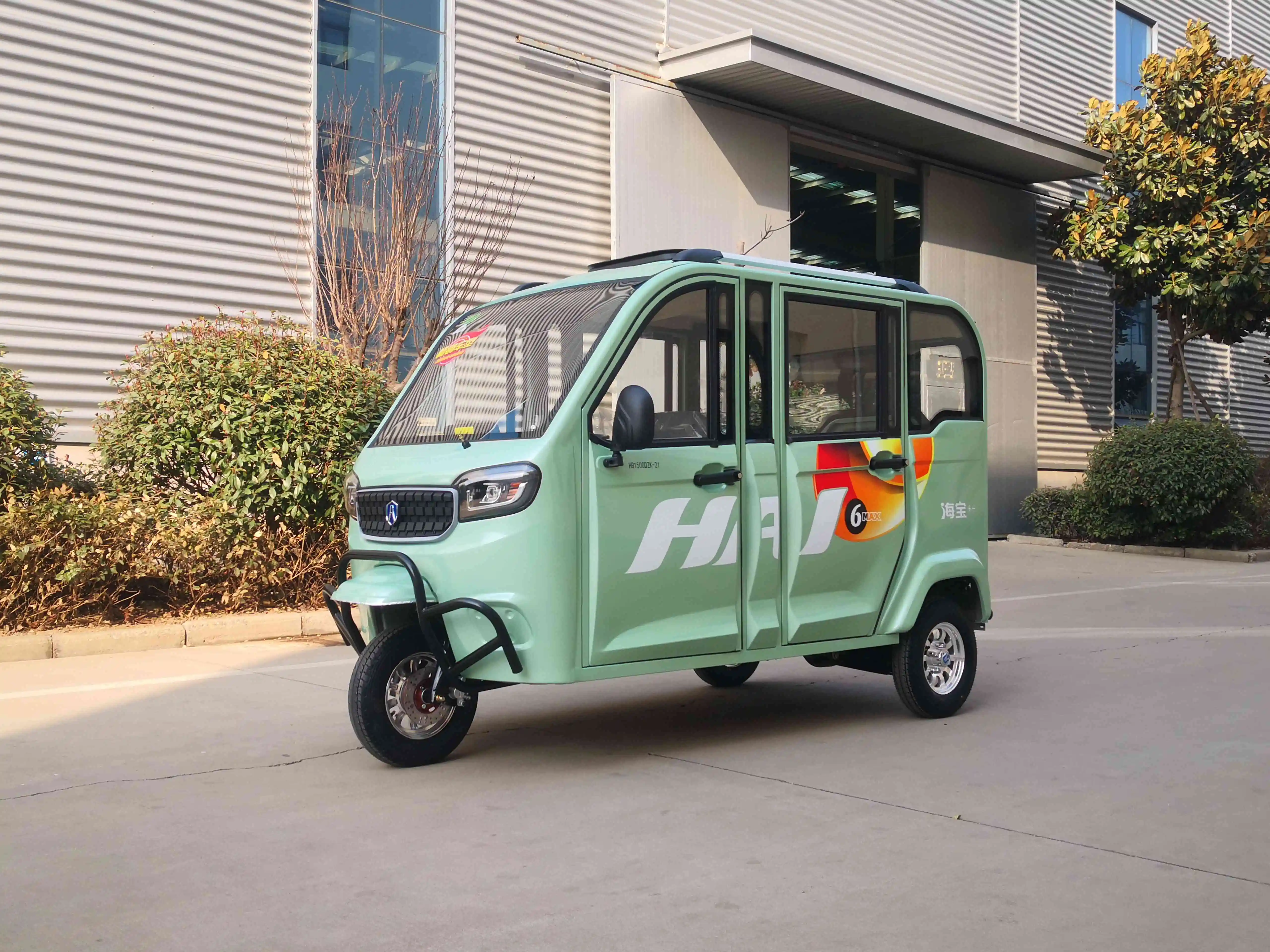 Haibao Electric Tuk Tuk - Efficient Transport for 5-6 Passengers