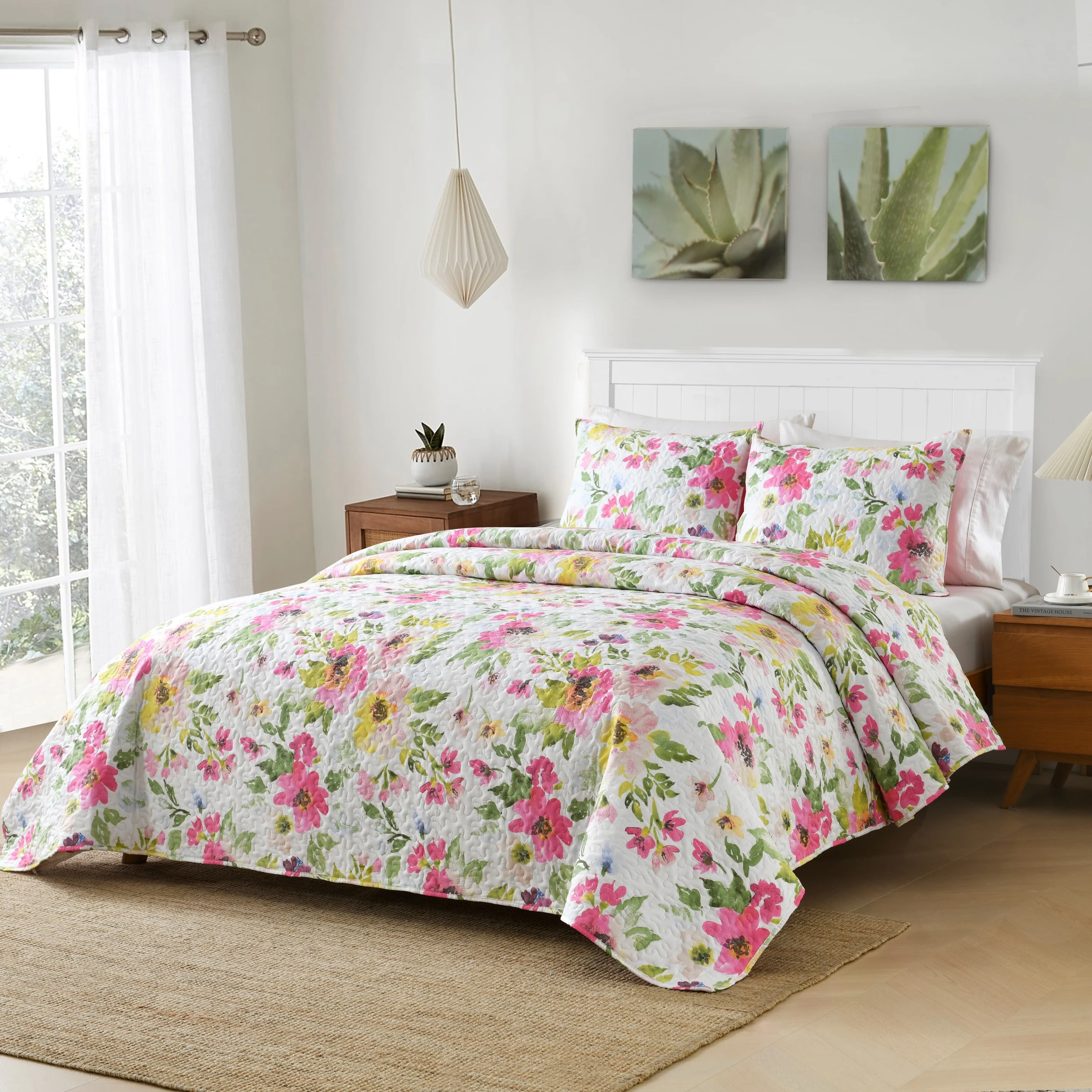 Hot Sale Printed Light Weight Solid Polyester Microfiber Bed Cover Soft ...