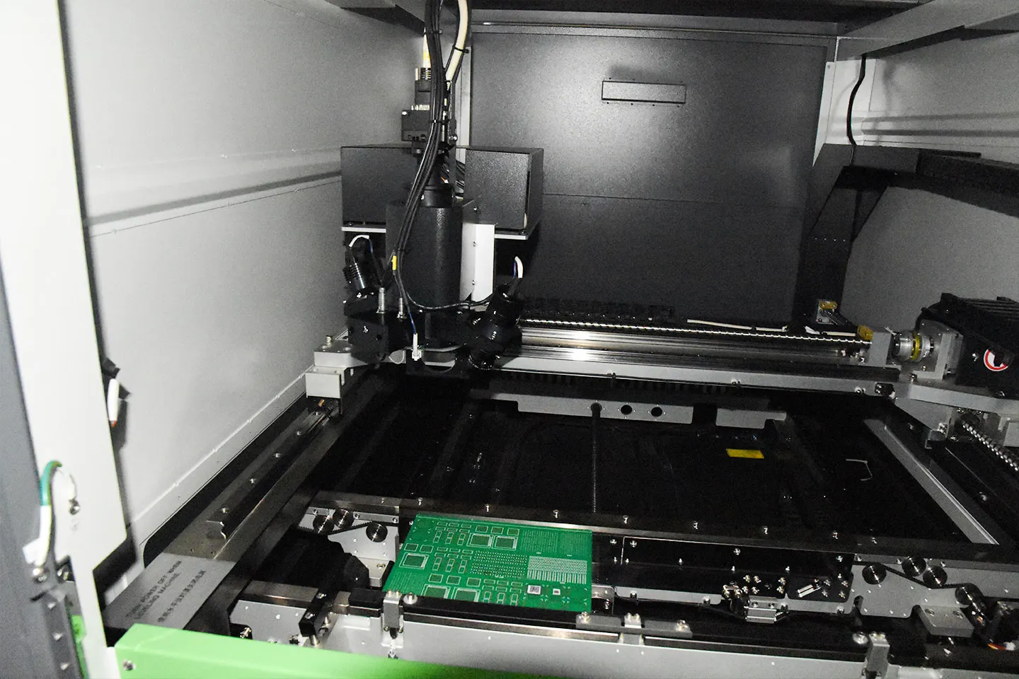 KOH YOUNG SPI KY8080 - True 3D Solder Paste Inspection System