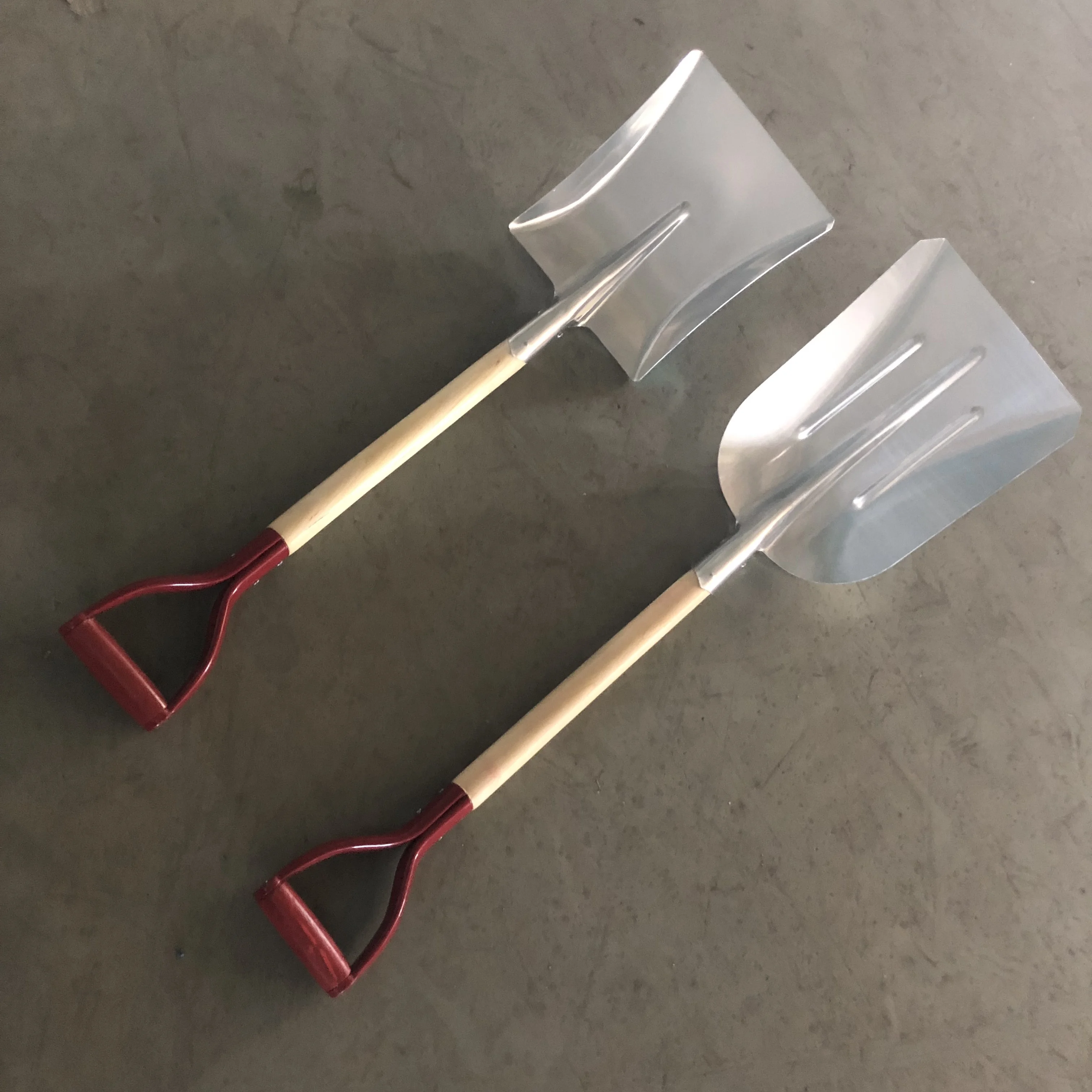 Europe Country Janpan Aluminum Material Coal Square Shovels And Spades ...