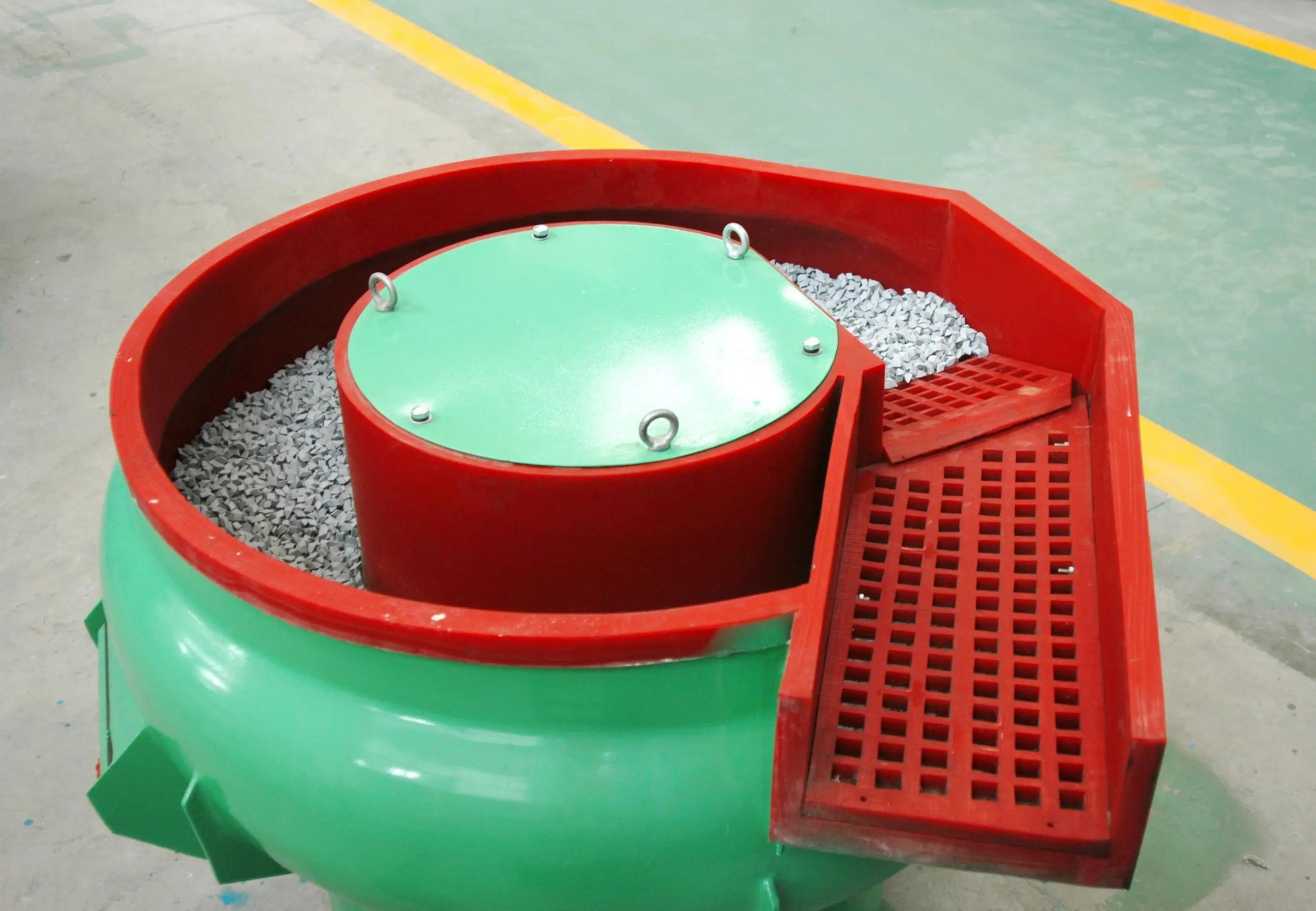 Lmp/lmj Spiral Vibration Grinding Machine - Buy Vibrator Deburring ...