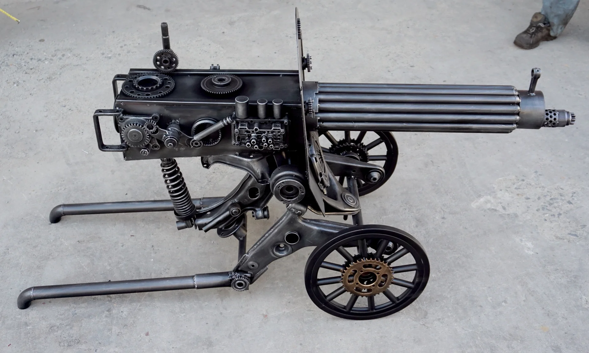 Retro Iron Heavy Machine Gun Decorations for Bar & Cafe