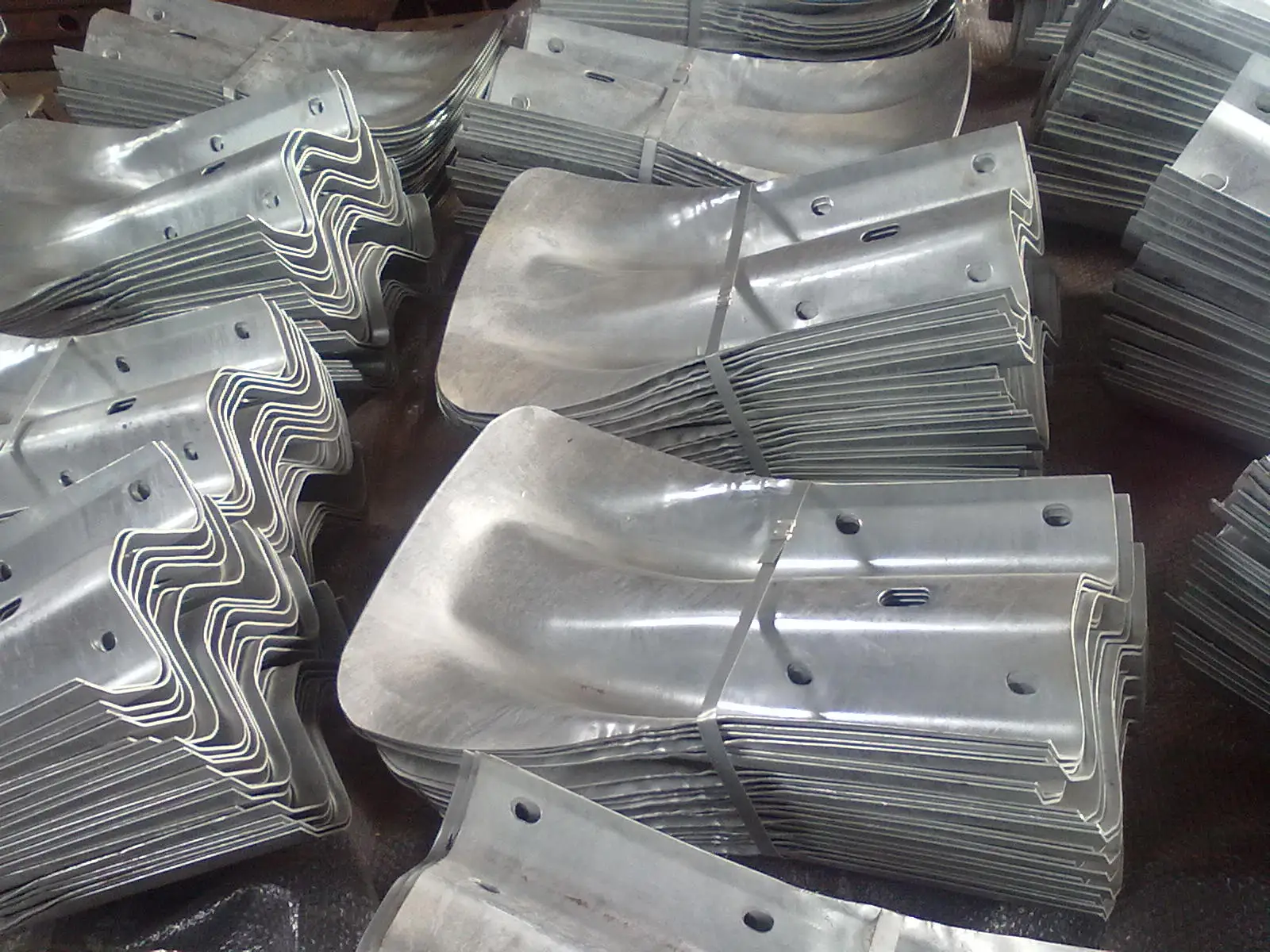 Hdg Hdg Galvanized Steel Guardrail Fishtail End Terminal - Buy Armco ...