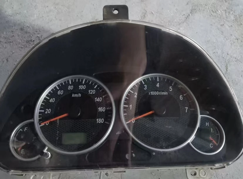 DFSK C35 C36 C37 Instrument Panel - Speedometer & Oil Pressure Gauge