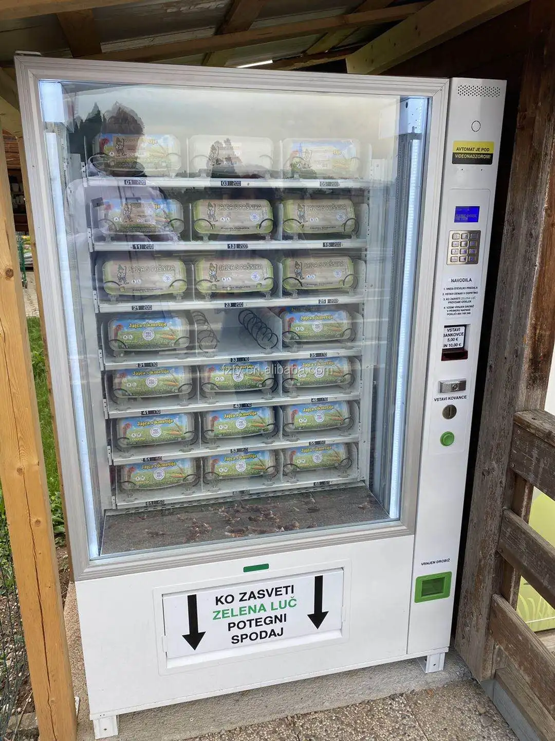 Custom Made Vending Machine With Lift System - Buy Vending Machine With ...