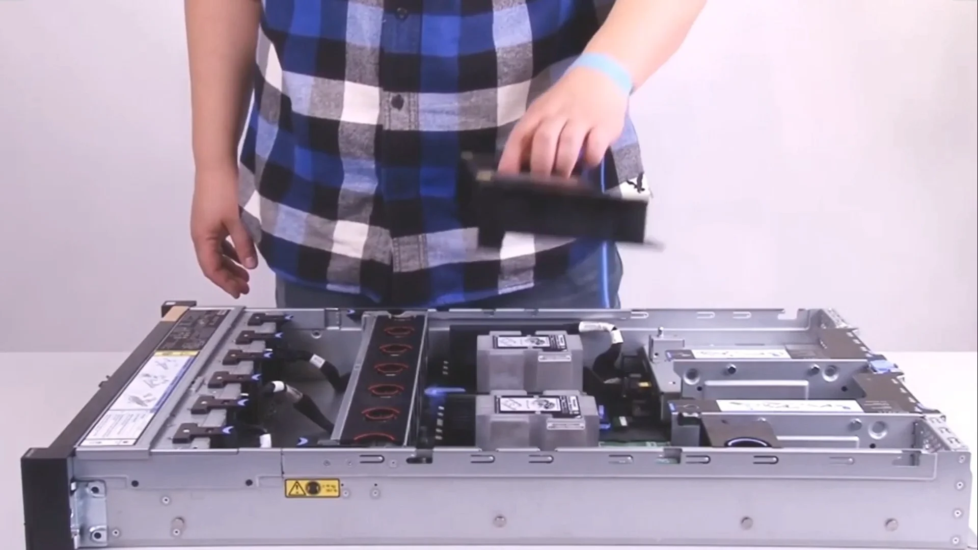 R7525สำหรับเซิร์ฟเวอร์แร็ค Dell Poweredge R7525 - Buy Dell R7525 Server ...