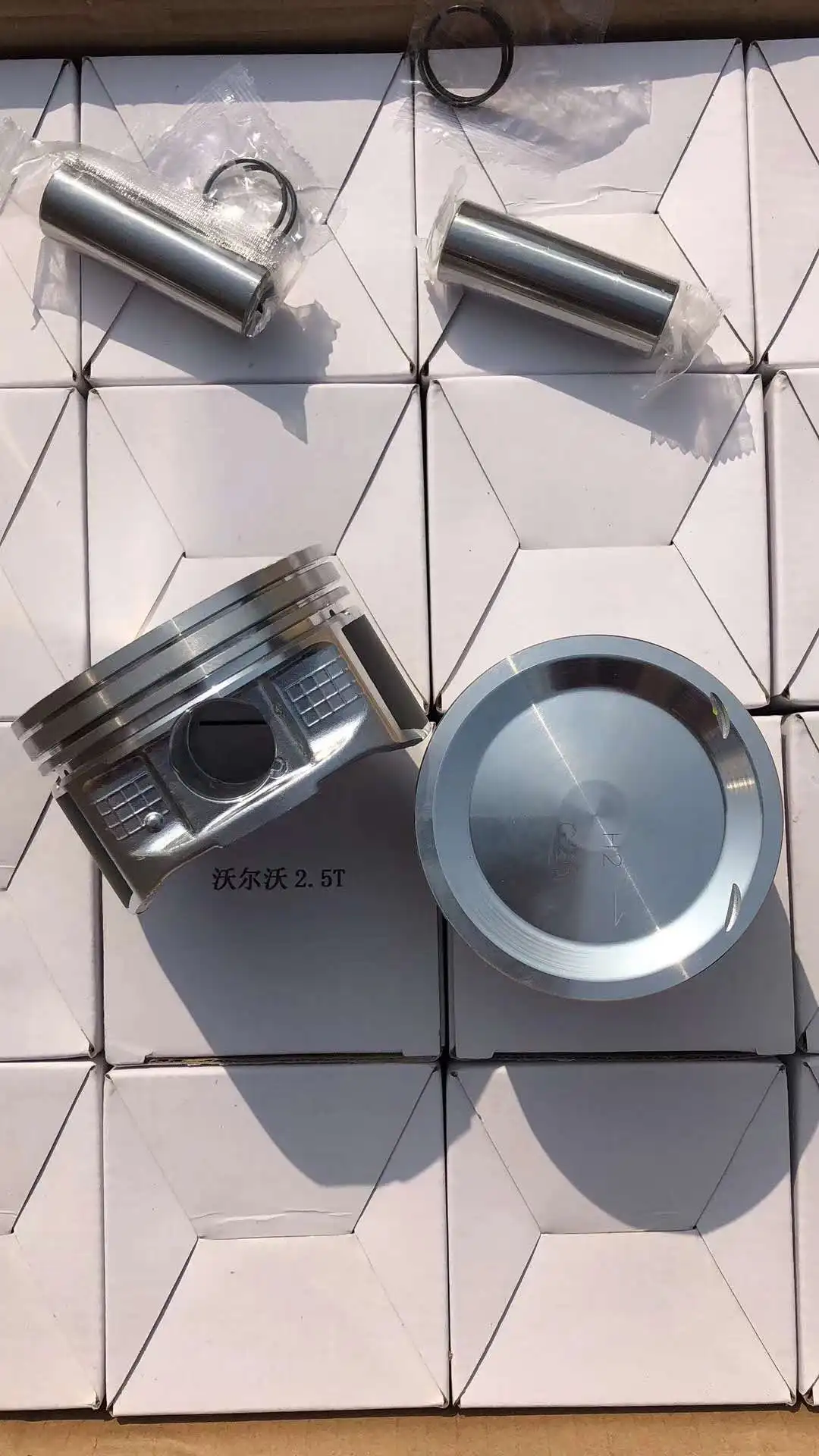 Factory Custom Parts 83mm Engine Assembly Piston For Volvo 2.5 T - Buy ...