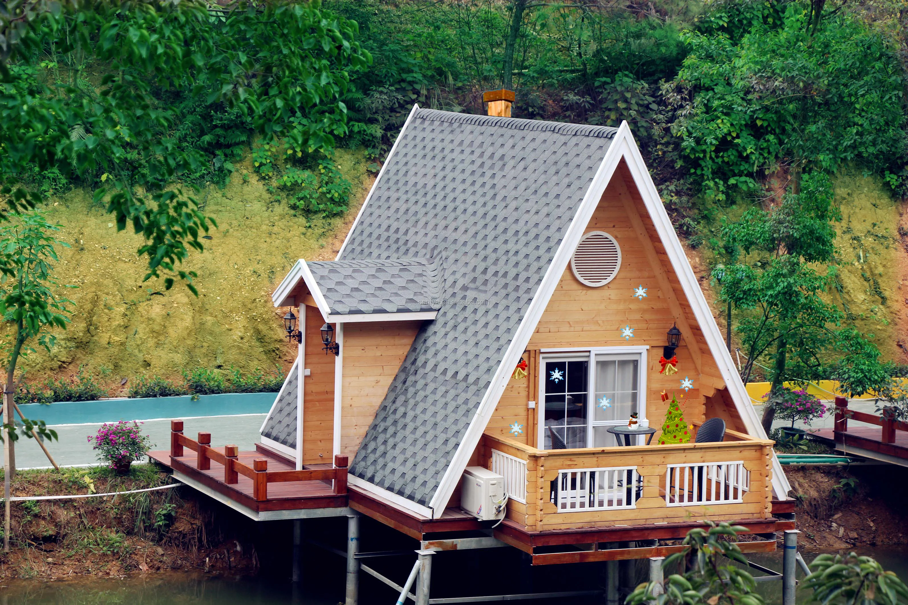 Triangle Shape Wood Made of Small Cabin for Camping
