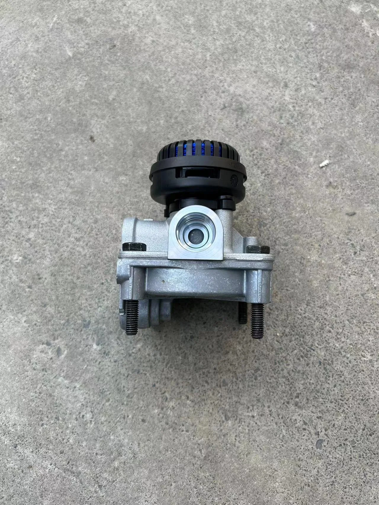 Wabco 9730110090 Relay Valve V-olvo S-cania D-af European Truck Parts M ...