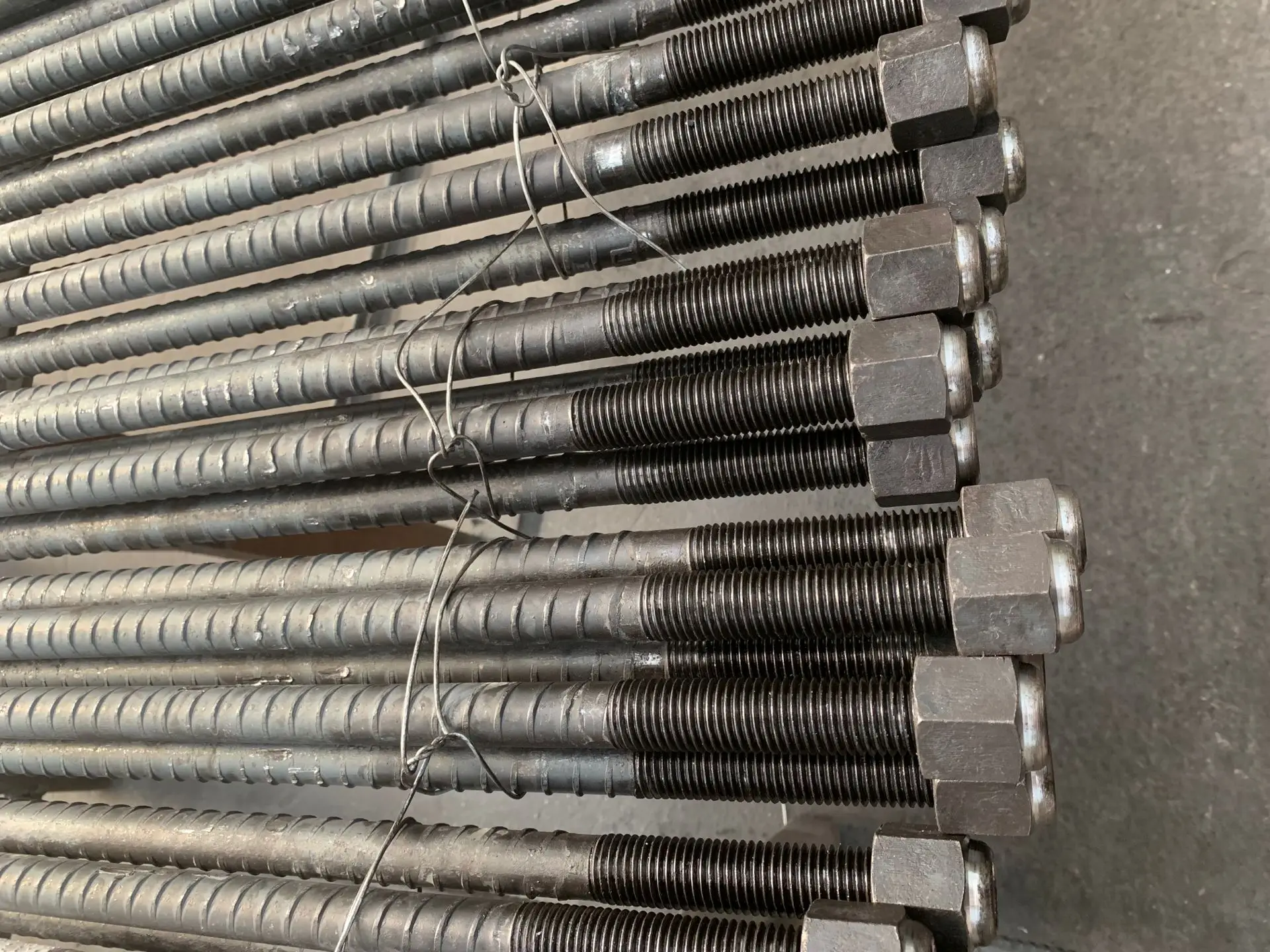 Hollow Anchor Bar Friction Rock Bolts - Durable & Efficient