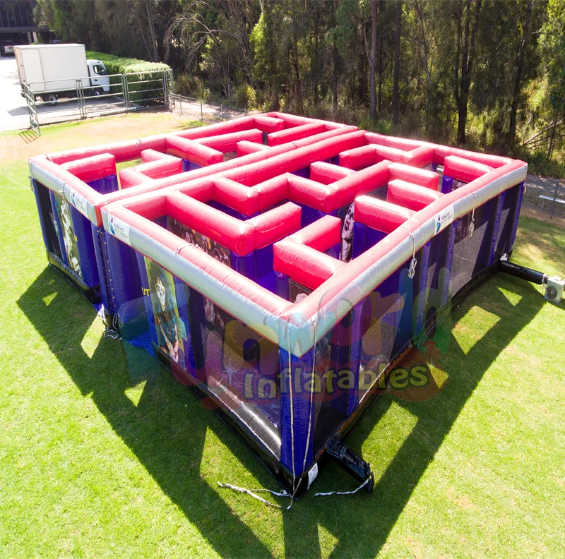 Outdoor Giant Obstacle Course - Inflatable Labyrinth Game