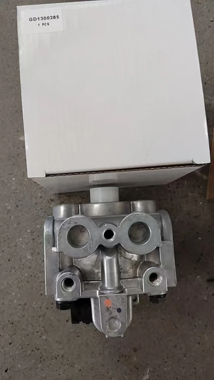 VIT-U New Truck Spare Parts - Traction Relay Valve K072340