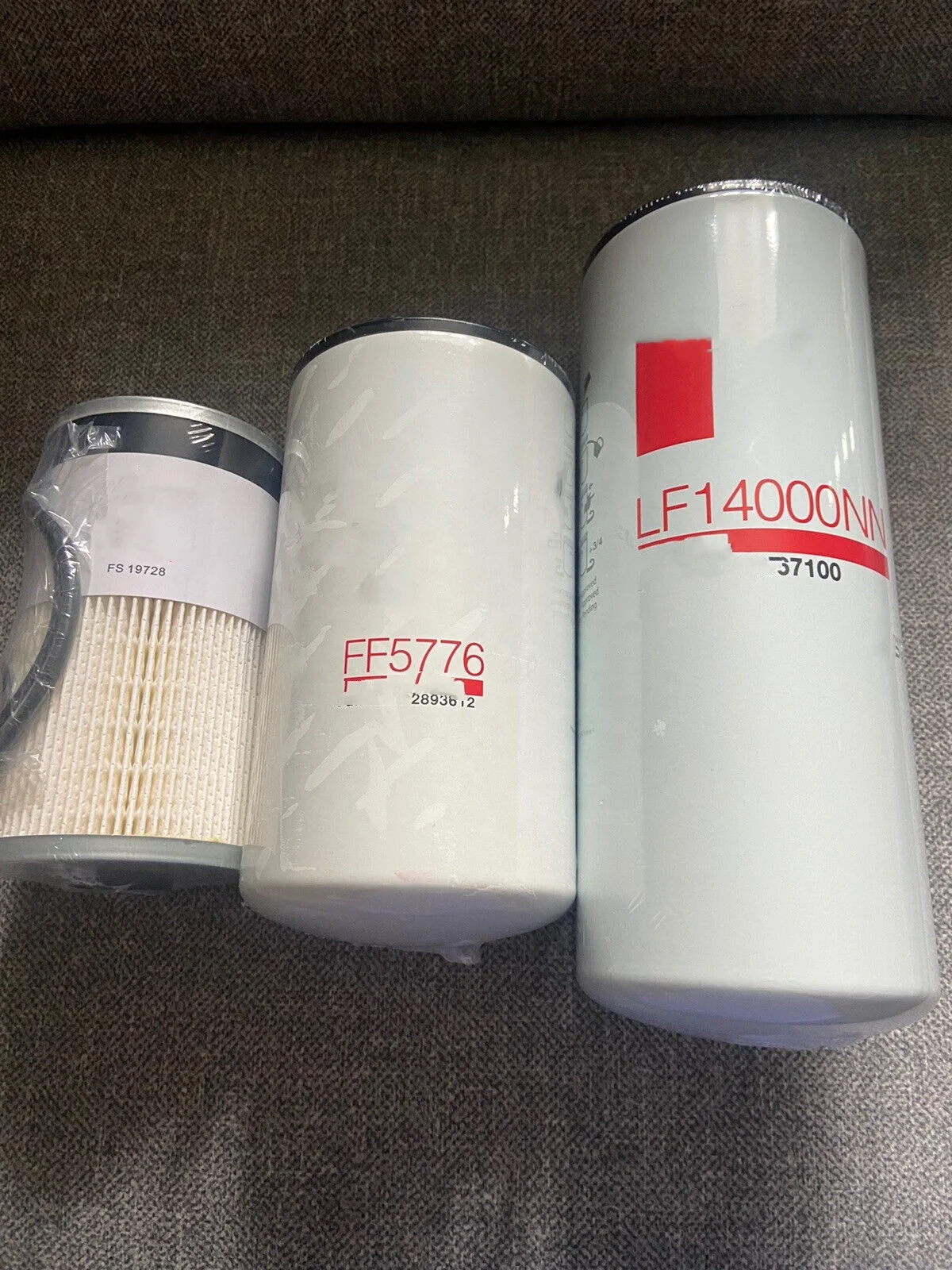 Truck Spare Parts Fuel Water Separator Filter Element FS19624 P550736 ...