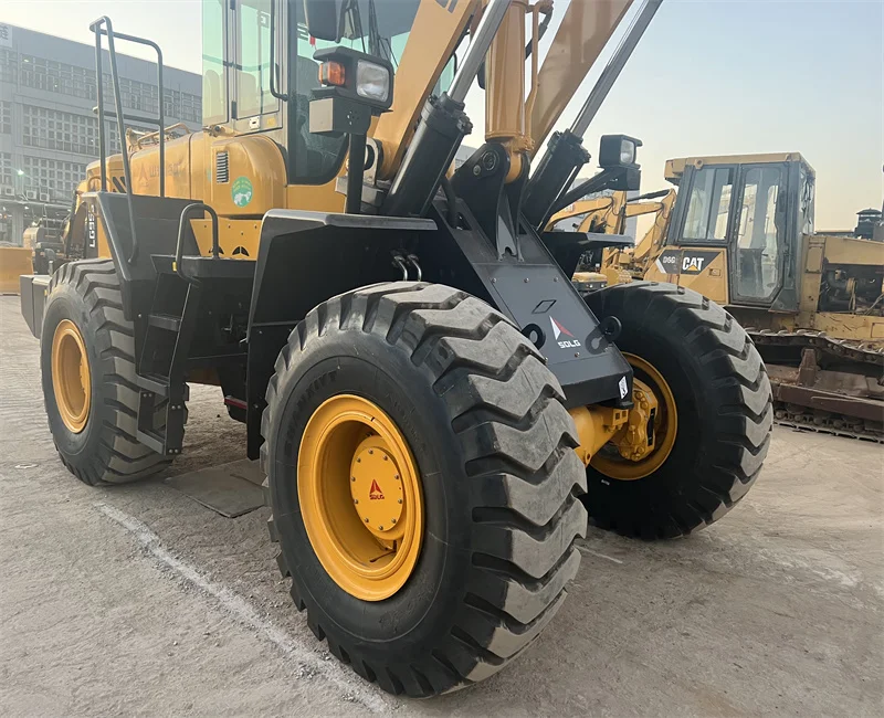 Cheap Price Used Wheel Loader for Sale - LG956L in Good Condition