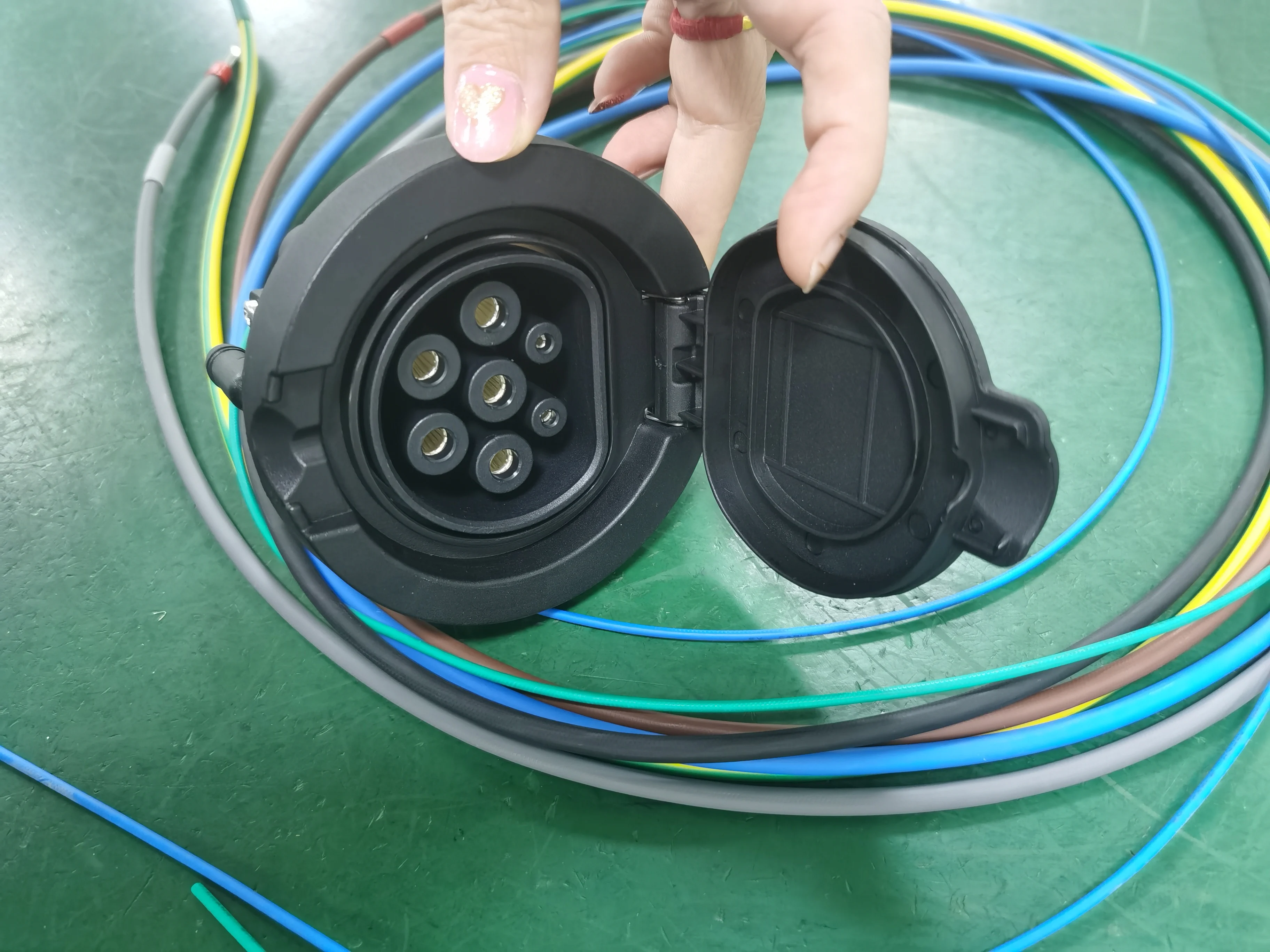 Duosida Electric Vehicle EV IEC62196 Type2 Charging Socket| Alibaba.com