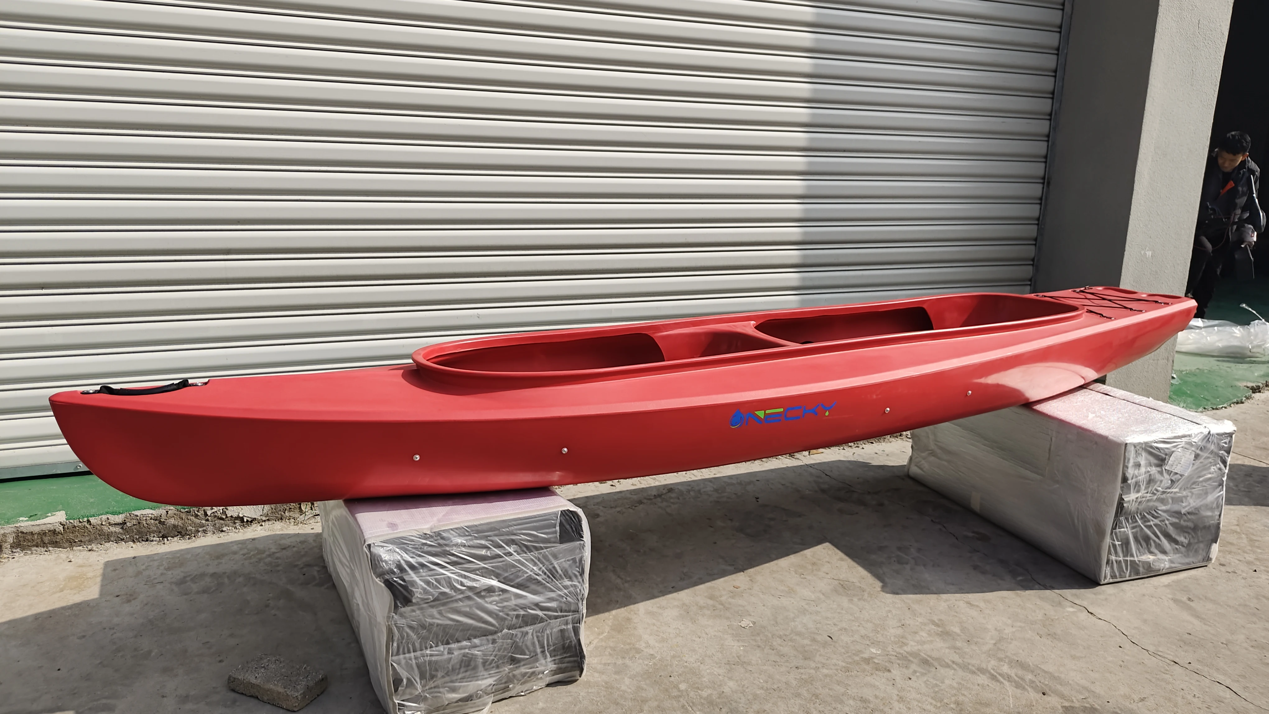 Hot Selling 4.2m Hdpe Plastic 4 Person Sit In Kayak 4 Seats Family ...