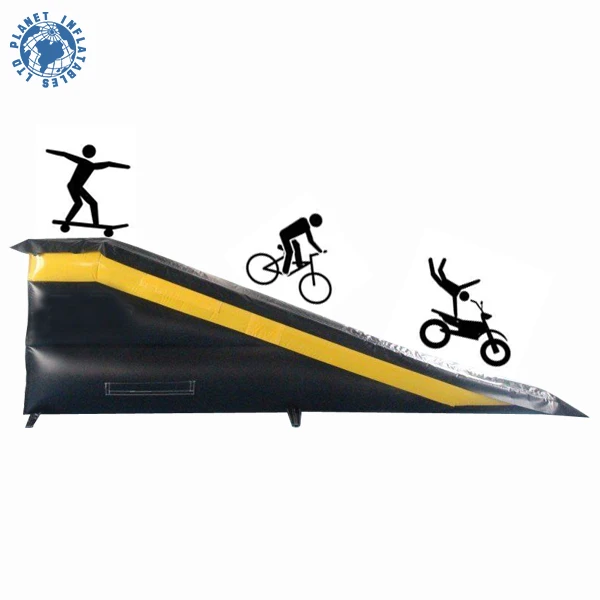 Outdoor Giant Inflatable Landing Airbag With Ramp Bike Jump Airbag ...