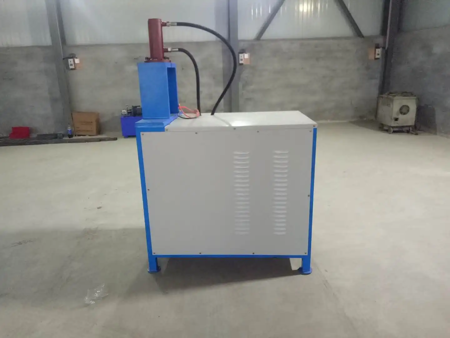 Hg Lightweight Small Volume Square Tube Cutting Machine - Buy Easy-to ...