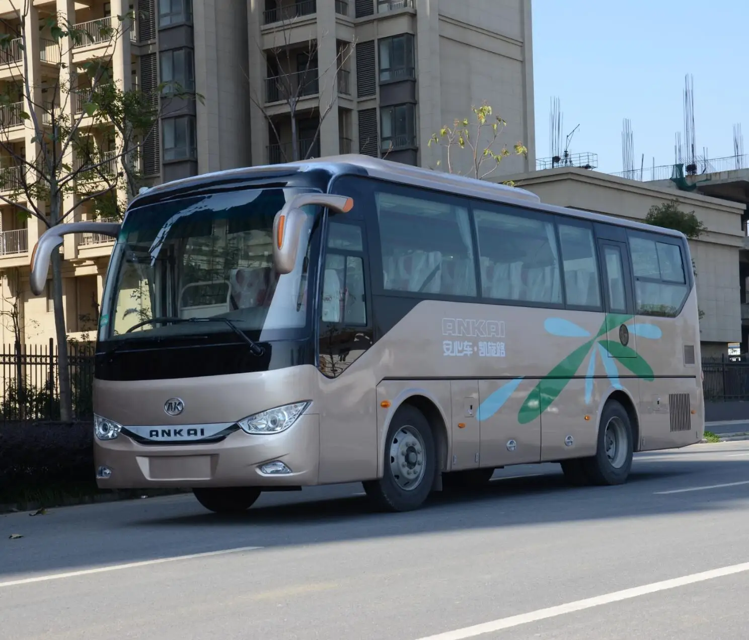 High Quality Coach 8m Tourist Bus For Sale - Buy Tourist Bus,High ...