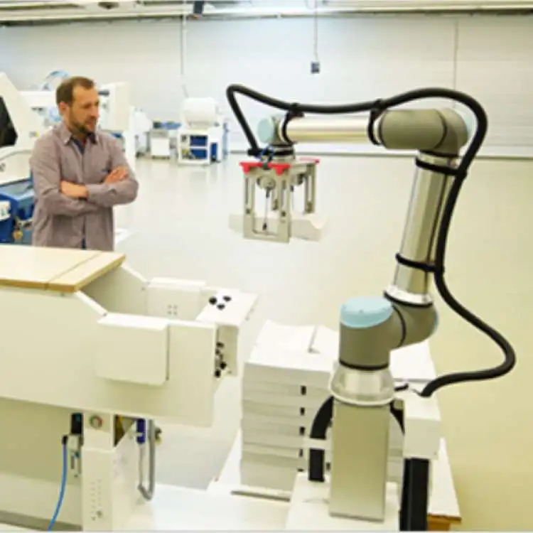 Ur10e Collaborative Robot Arm with Vacuum Gripper