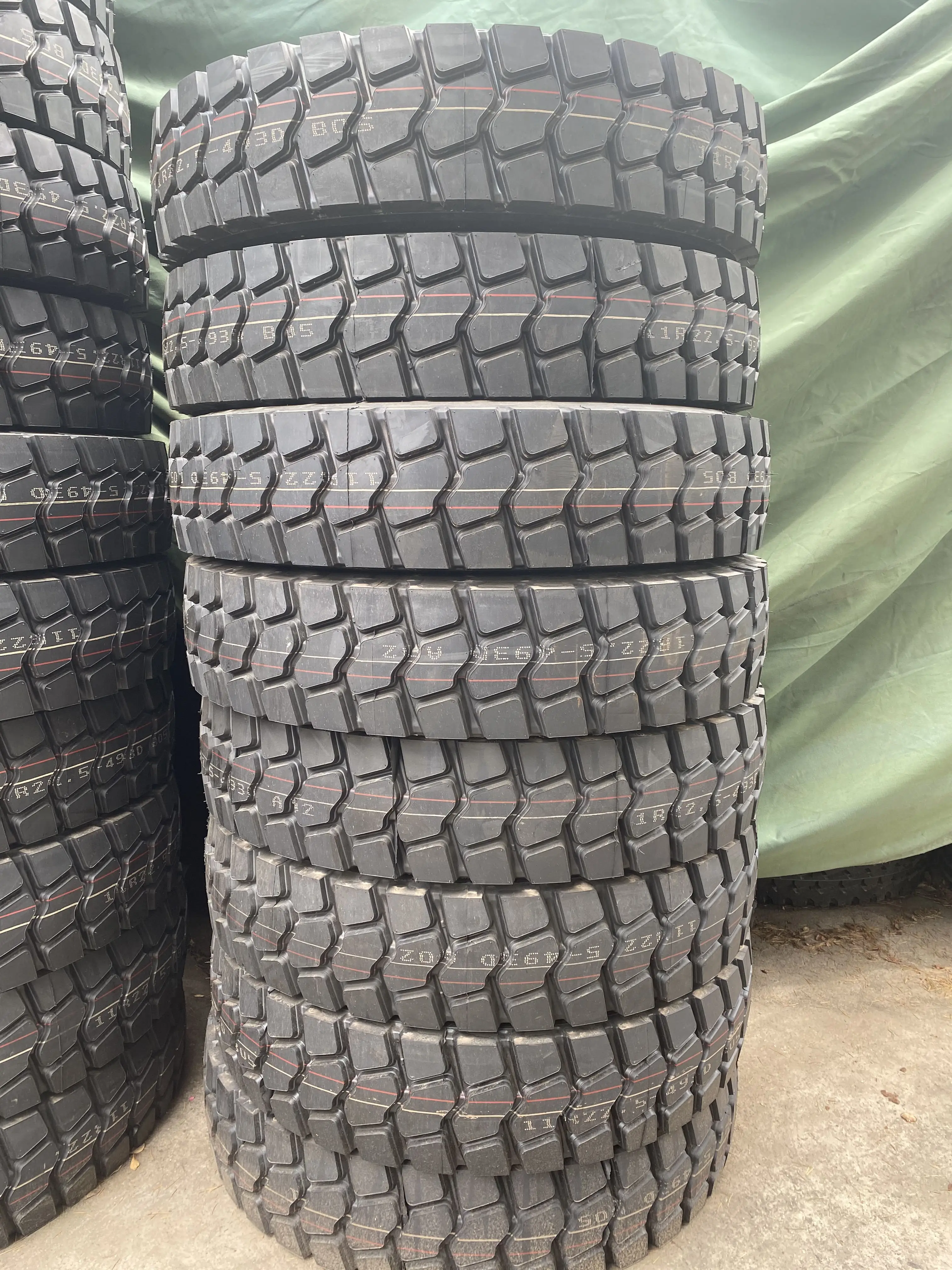 Top Value Truck Tires 1200r20 315 80r22.5 295 80 225 12r22.5 11r22.5 750r16 700r16 215/75r17.5 ...