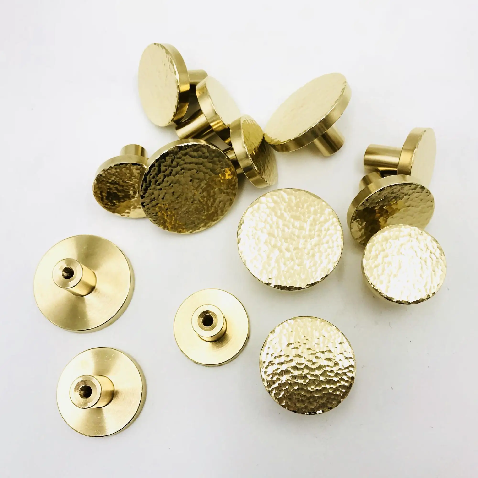 Maxery Kitchen Hardware Hammered Solid Brass Cabinet Handles And Knobs Wardrobe Pulls Drawer ...