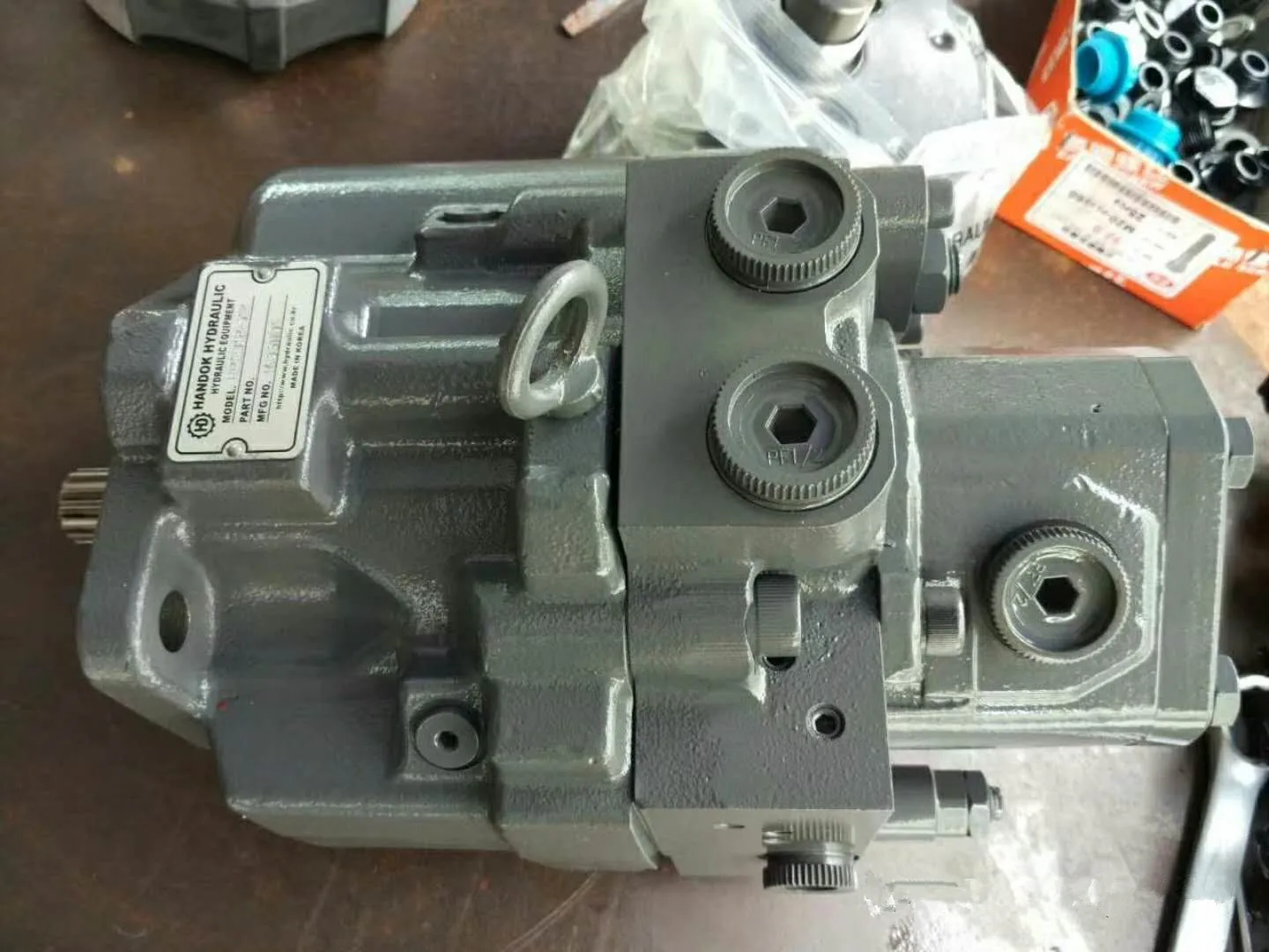 Uchida Rexroth AP2D14 Hydraulic Pump Assy - High Quality Spare Parts