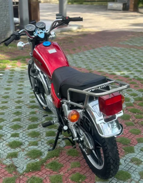 Suzuki GN125 125cc Motorcycle - Efficient, Reliable, Stylish
