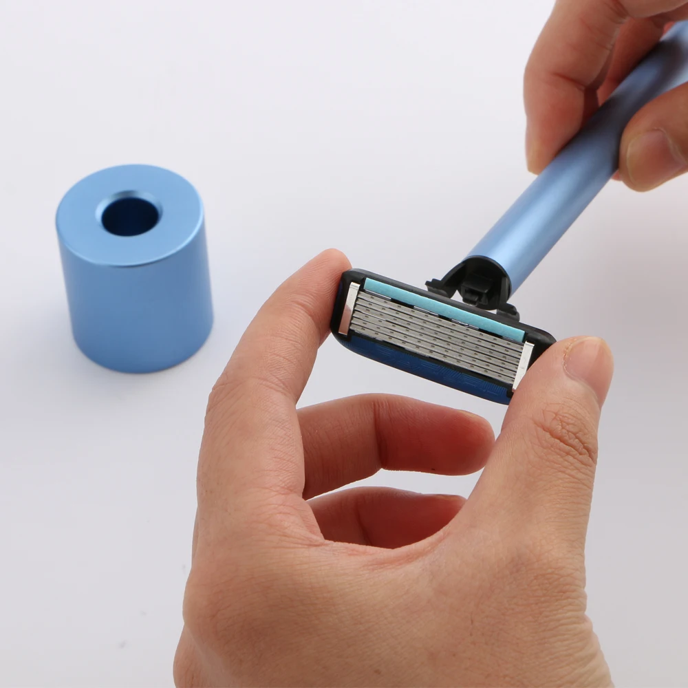 Private Label 5 Blade Razor With 1 Trimmer On The Back Of The ...