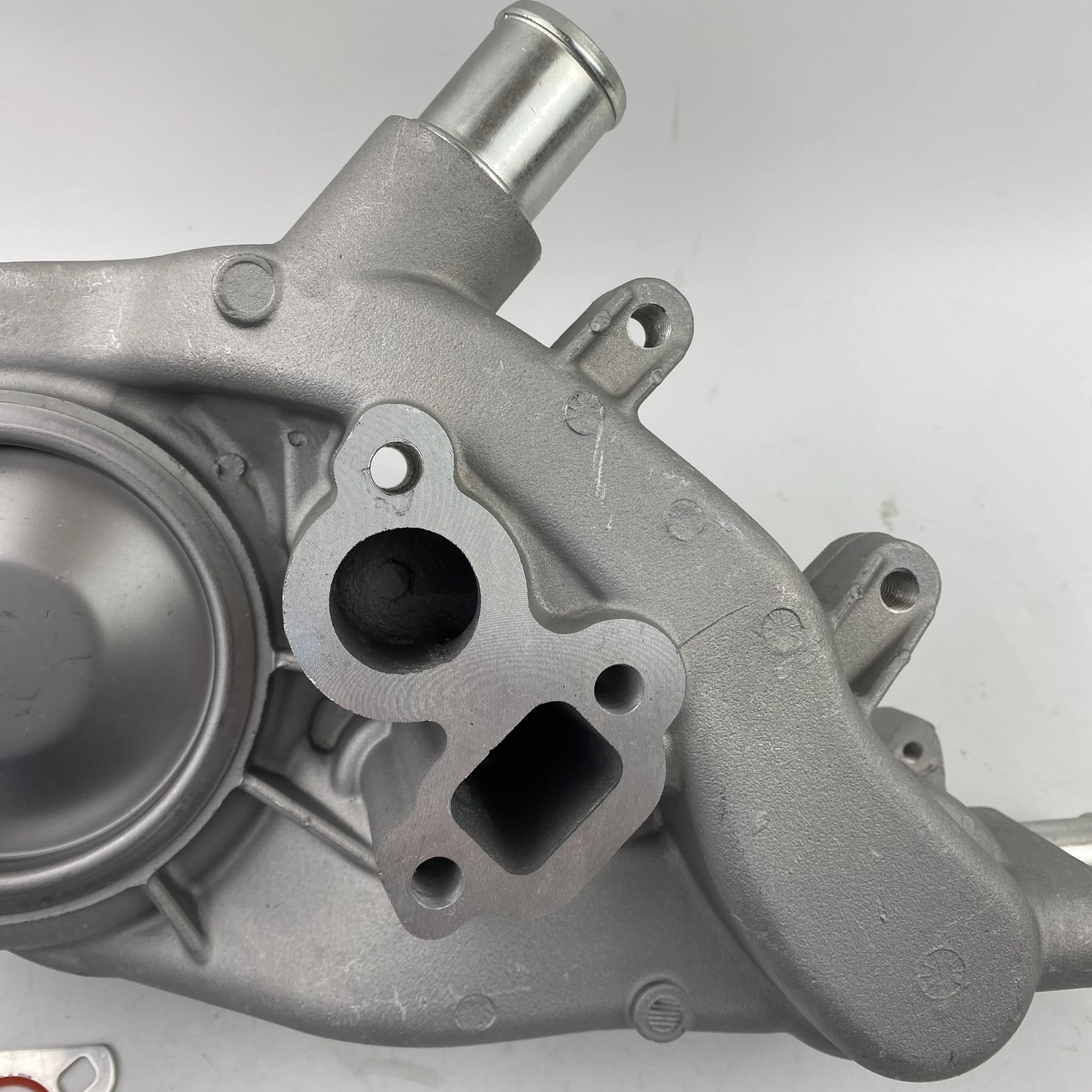 Auto Parts Engine Coolant Water Pump 12587305 AW6009 251-713 252-901 ...