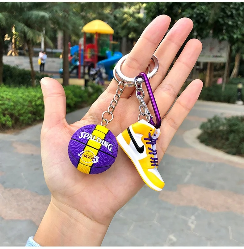 Wholesale 3d Mini Sneakers Aj Shoes Keychain With Box Model Cute ...