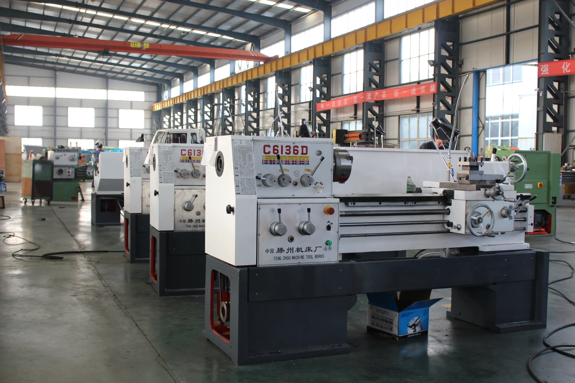 Small Lathe Machine C6136d Lathe Machine From China Small Metal Lathes ...