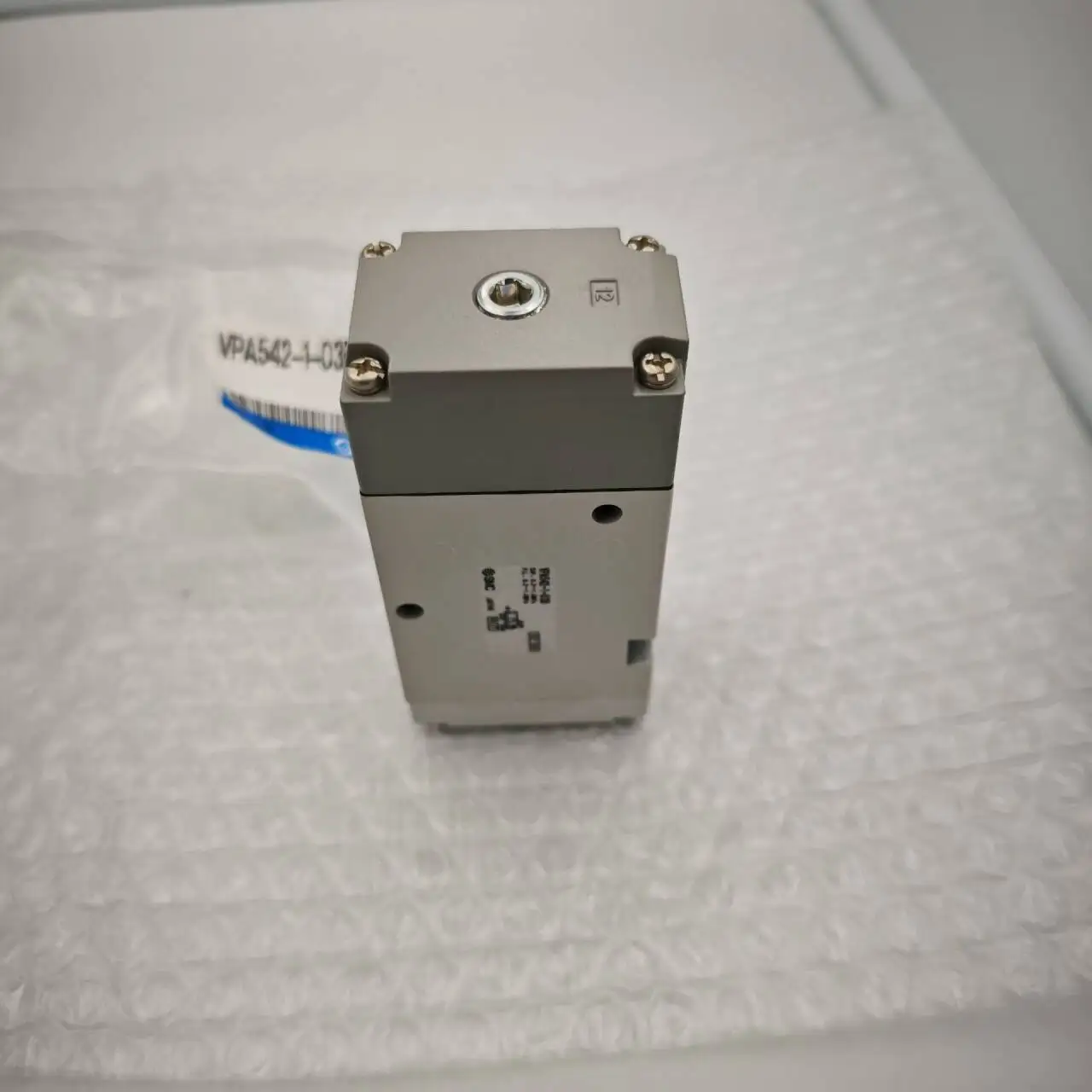 Genuine SMC Pneumatic Control Valve VPA542-1-03A Three-way Pneumatic ...