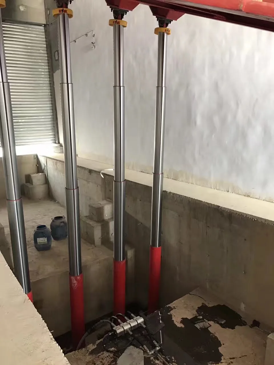 Gear Flow Divider Cylinder - Synchronized Rising Solution