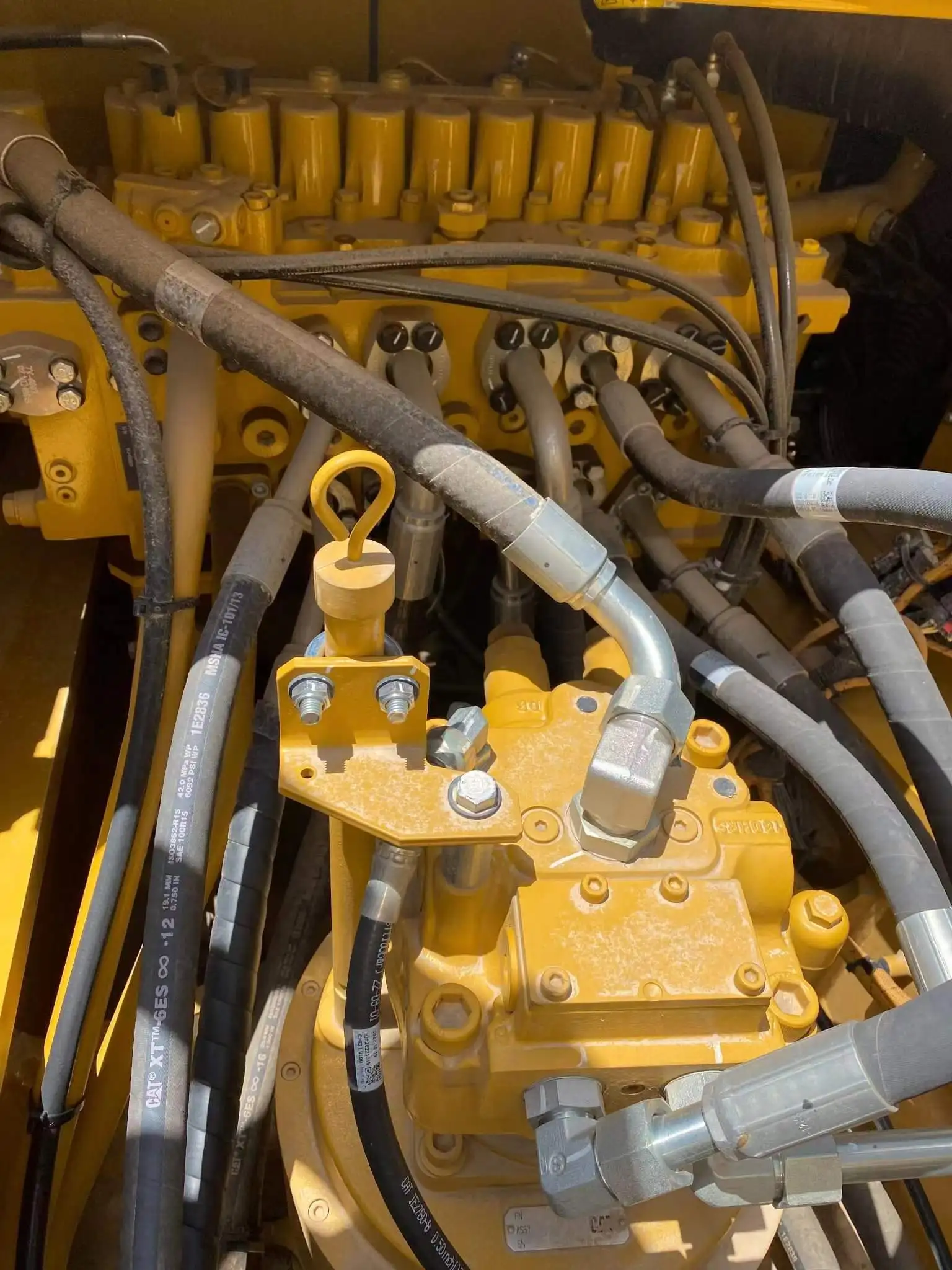 Excavator Cat 330 Carter Crawler Excavator Digger Cat 330 Caterpillar ...