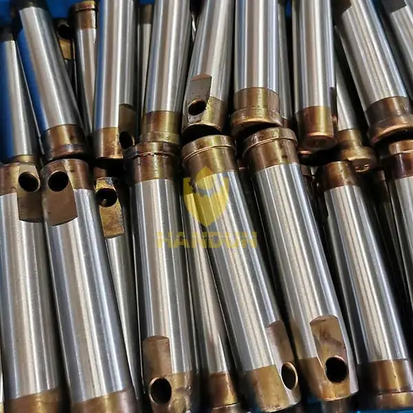 Intermediate and Bagasse Carrier Chains with Cranked Link