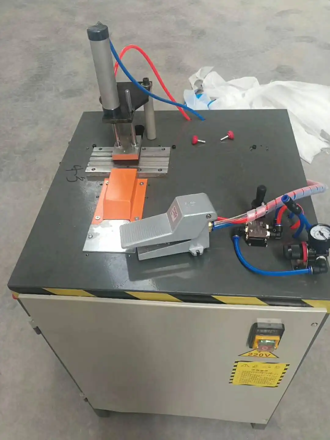 Js T-bar Cutter High-precision Fully Automatic Customization T Strip ...